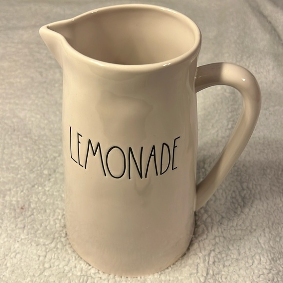 Rae Dunn | Dining | Rae Dunn Ceramic Farmhouse 9 Inch Lemonade Pitcher ...